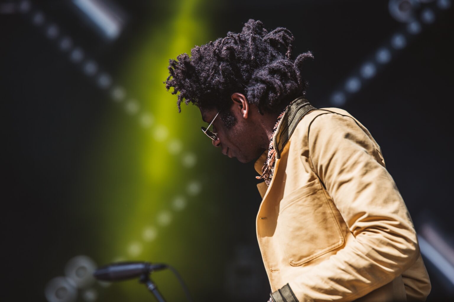 25 Iconic Singer-Songwriters You Need to Hear at Least Once - Festivaltopia